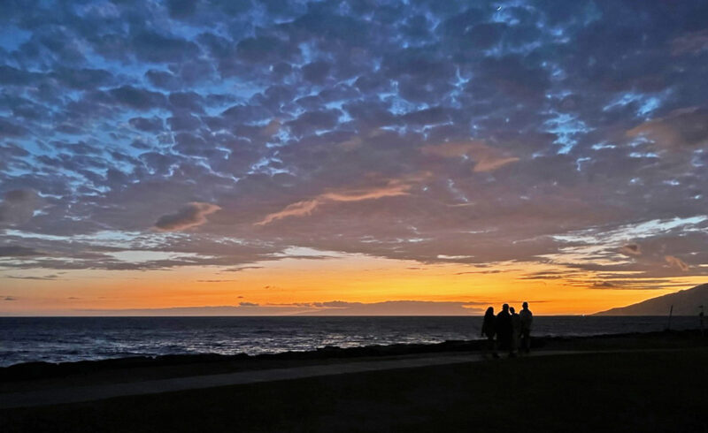 Photo of the Day: Sunset with Friends | News, Sports, Jobs - Maui News